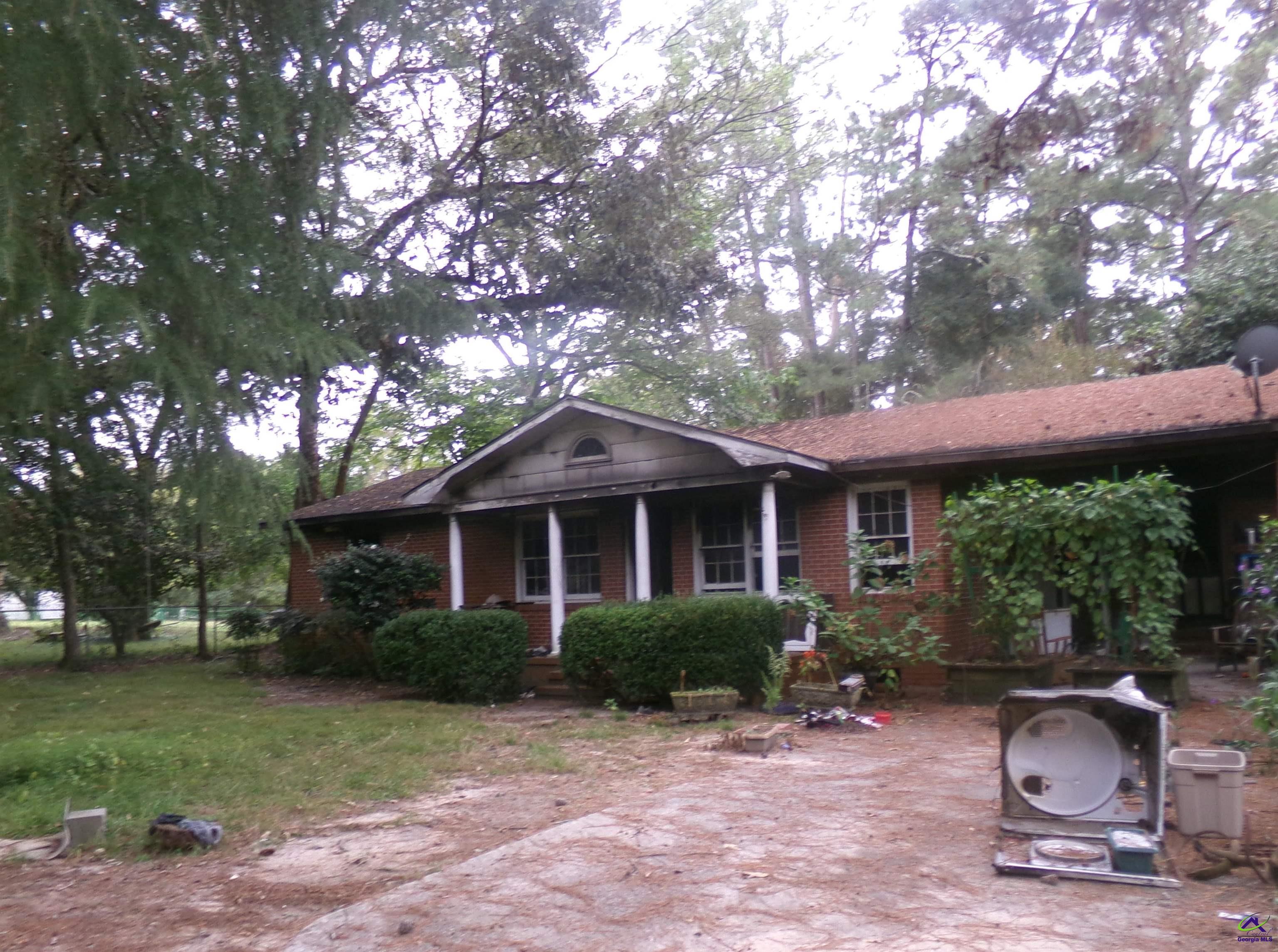 3434 Cook Macon, GA 31217