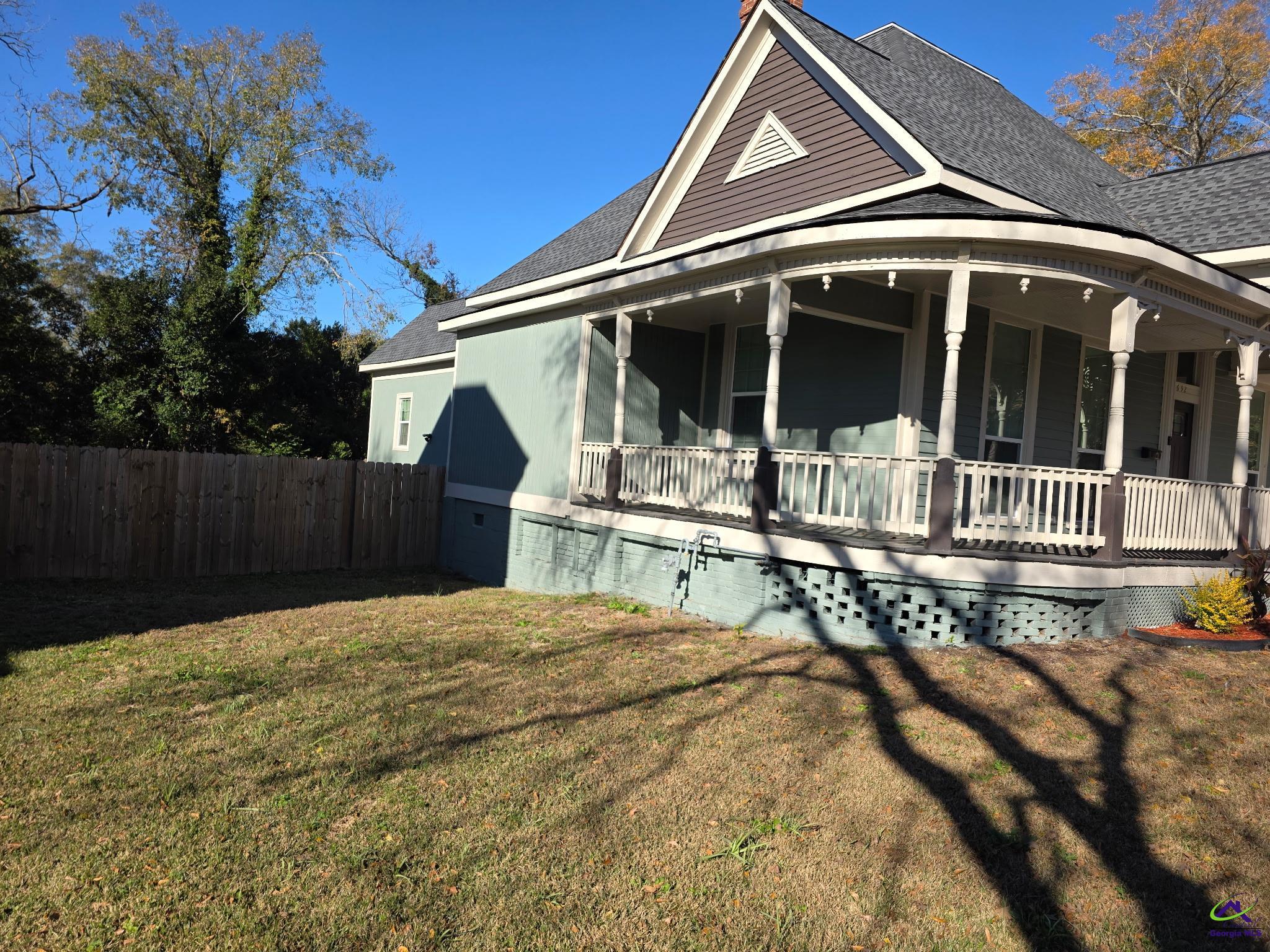 690 Center Macon, GA 31217