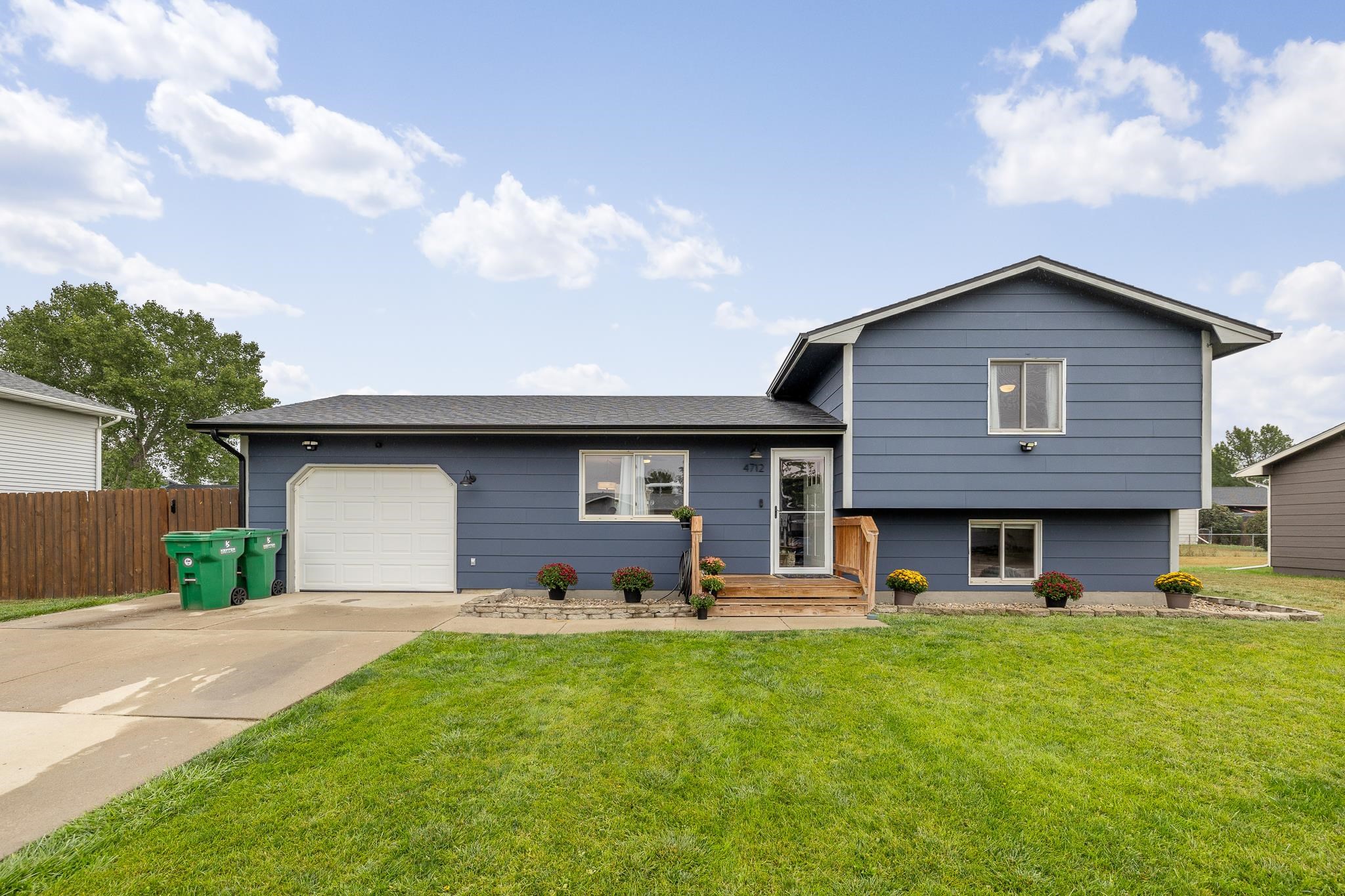 4712 TRAIL DRIVE, RAPID CITY, SD 57703