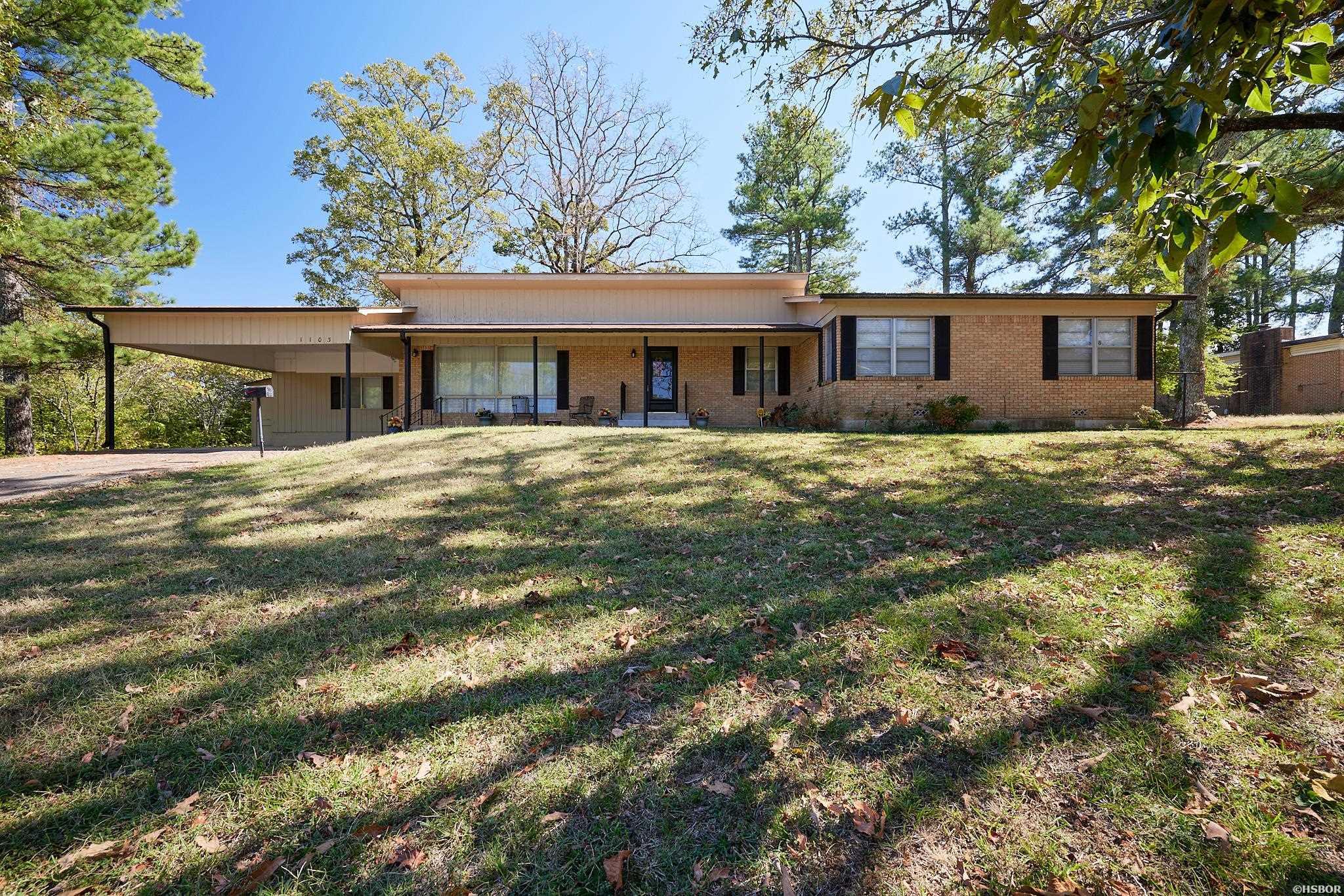 1103 HIGDON FERRY Road Hot Springs, Arkansas, United States – Home For Sale