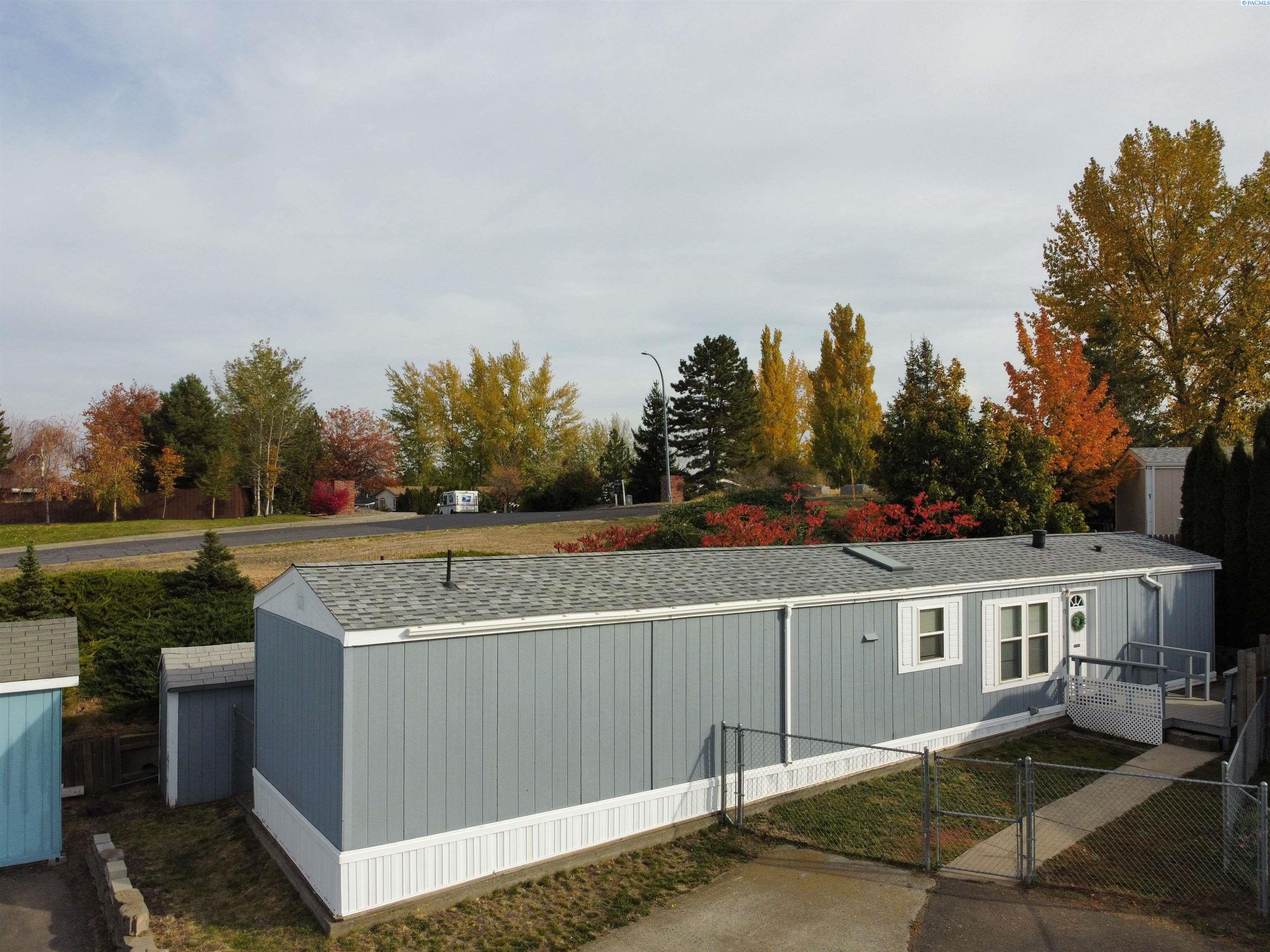 260 NW Golden Hills Dr#13 | Krista Gross