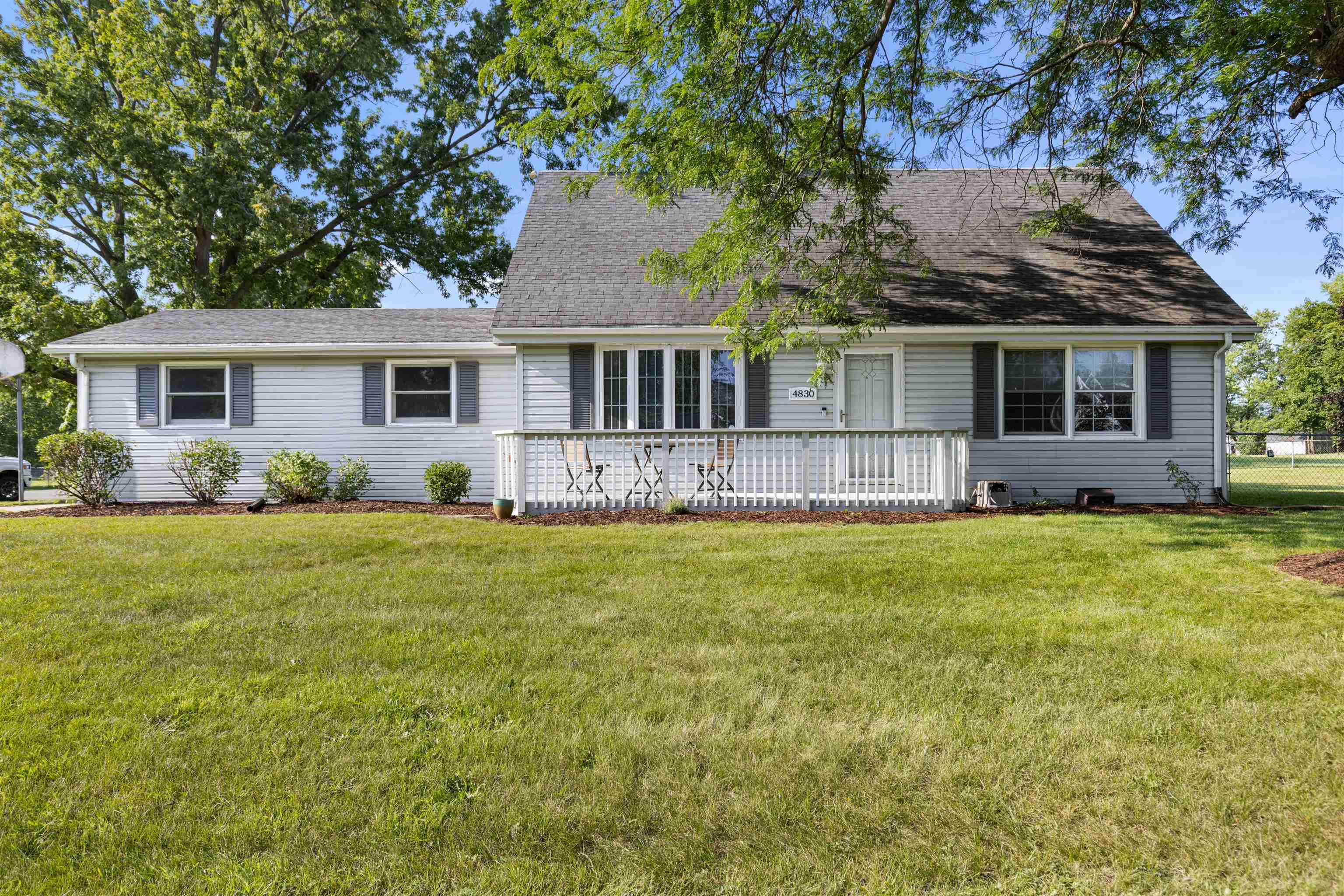 4830 Crown Point Circle, Roscoe, IL 61073 | MLS # 202507673